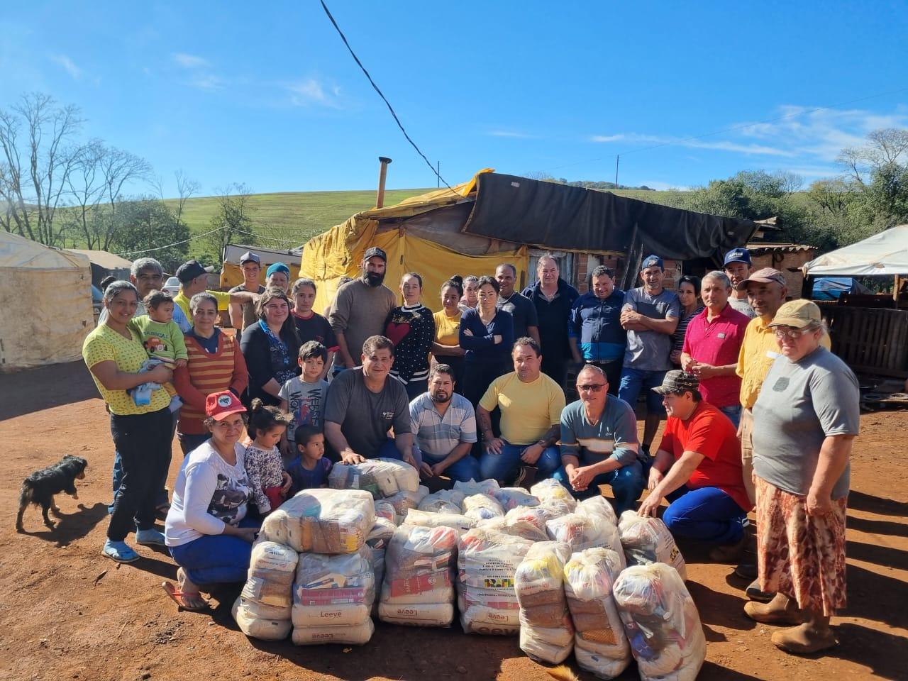 INCRA entrega cestas básicas para Quilombolas e acampados em SC ...